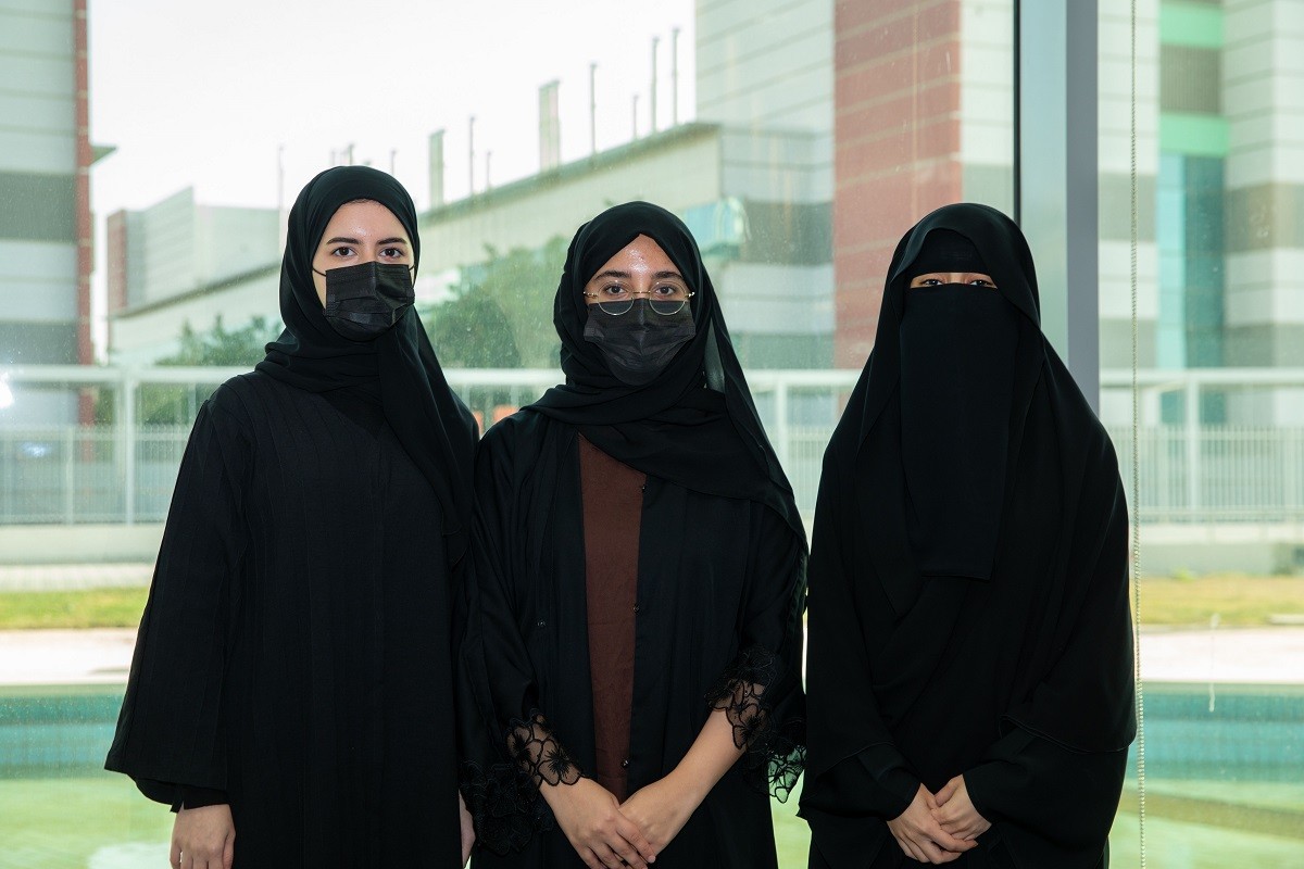 3 UAEU students successfully finished internship for Lulu Money